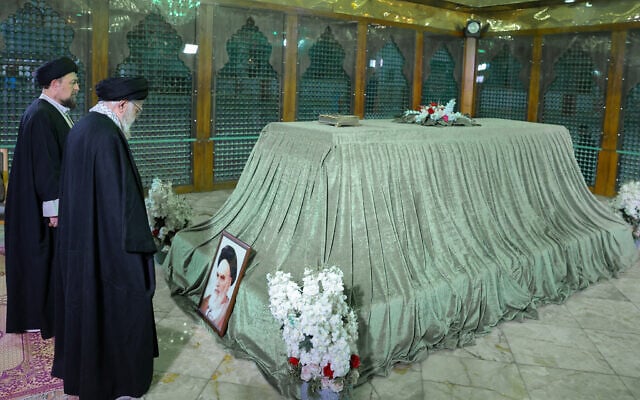 2 blasts rock Iran, killing at least 5; Israeli officials deny any ...