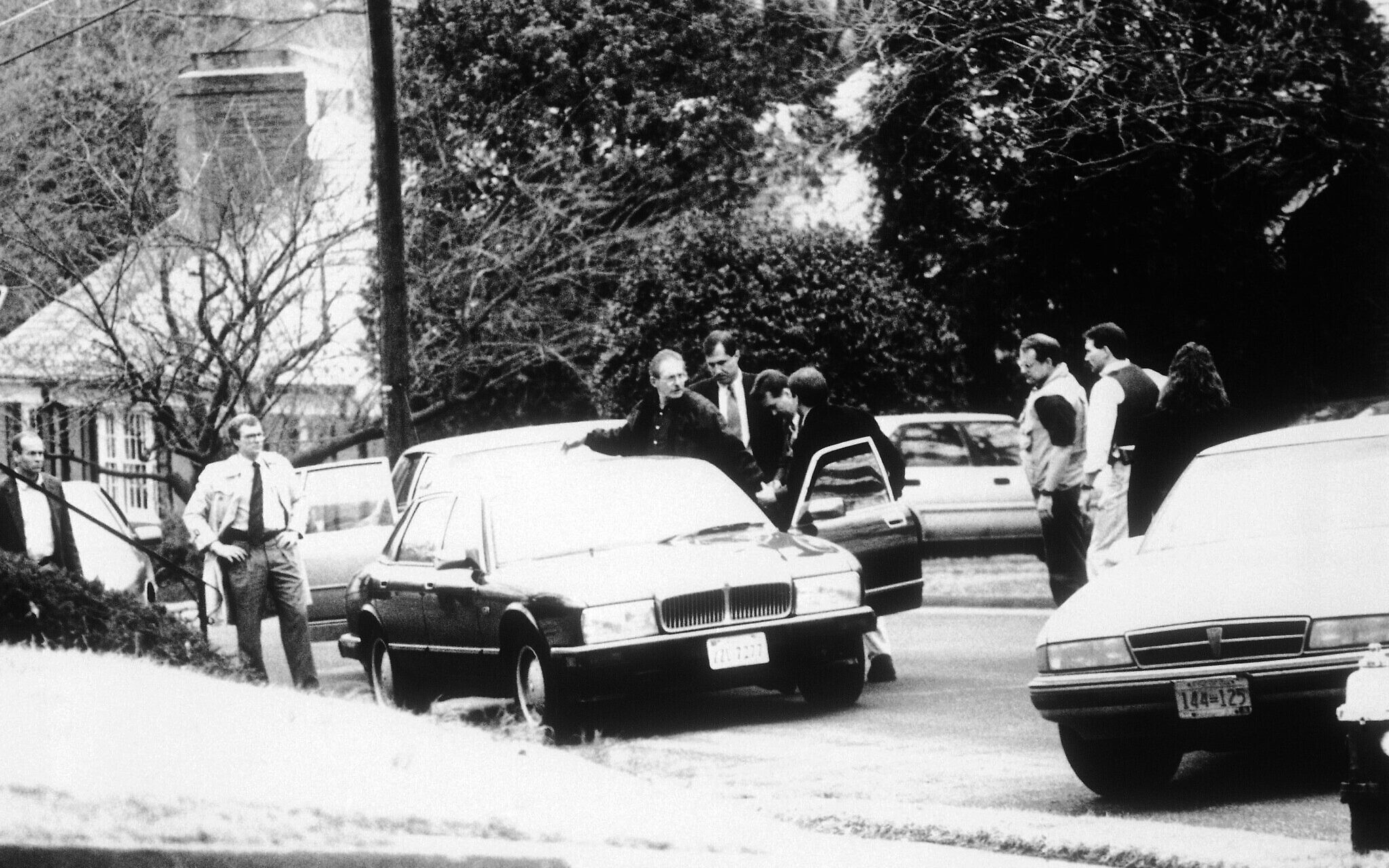 Aldrich Ames, CIA agent who sold US secrets to Soviet Union, dies in ...
