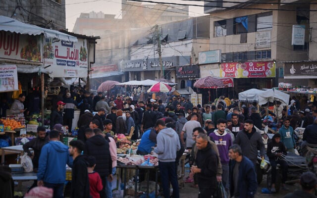 As Iran war diverts attention from Gaza, Hamas police openly tighten ...