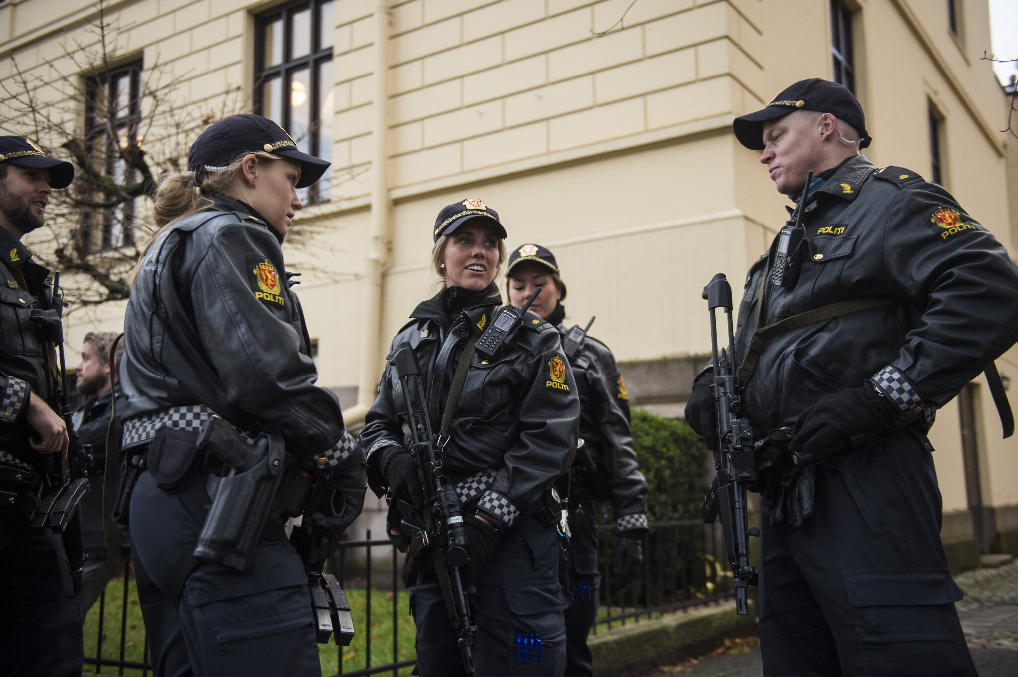 Norway arrests 3 brothers with Iraqi roots over blast at US embassy ...