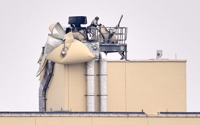 US urges citizens to leave Iraq after attack on embassy in Baghdad ...