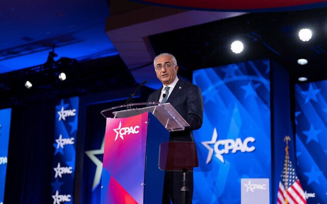 Son of ousted shah receives raucous applause at CPAC as he urges Trump ...