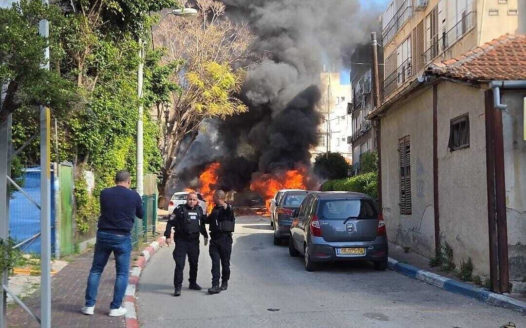 8 lightly hurt by cluster bombs in central Israel as Iranian attacks ...