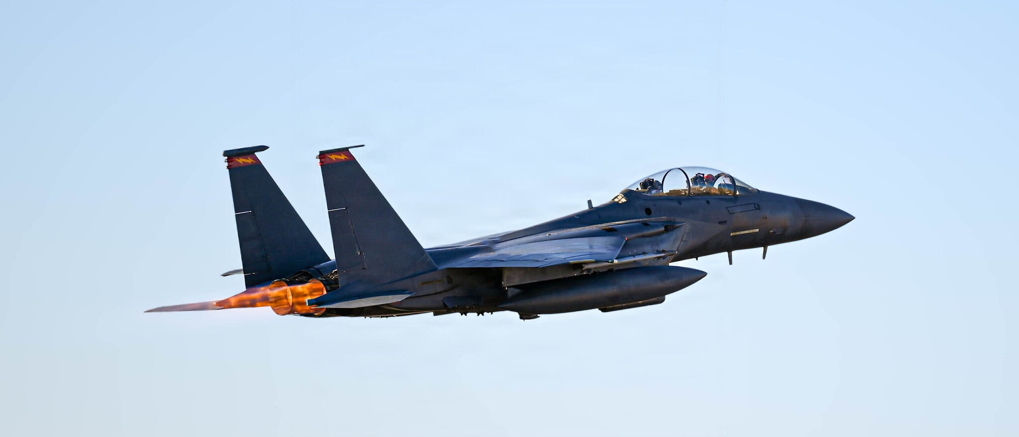 'WE GOT HIM': US commandos rescue downed F-15 airman in daring raid ...