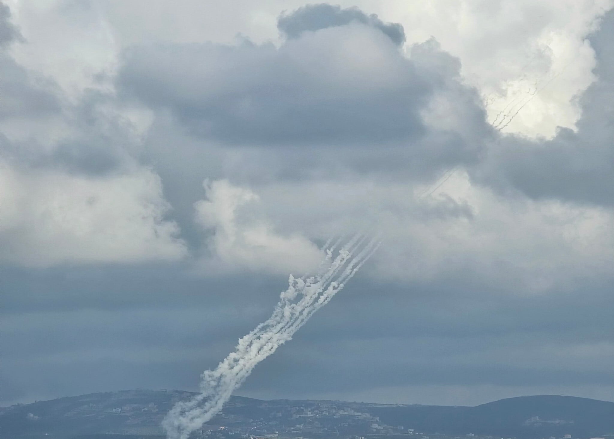 IDF and Hezbollah trade strikes, rockets as Israel and Lebanon gear up ...