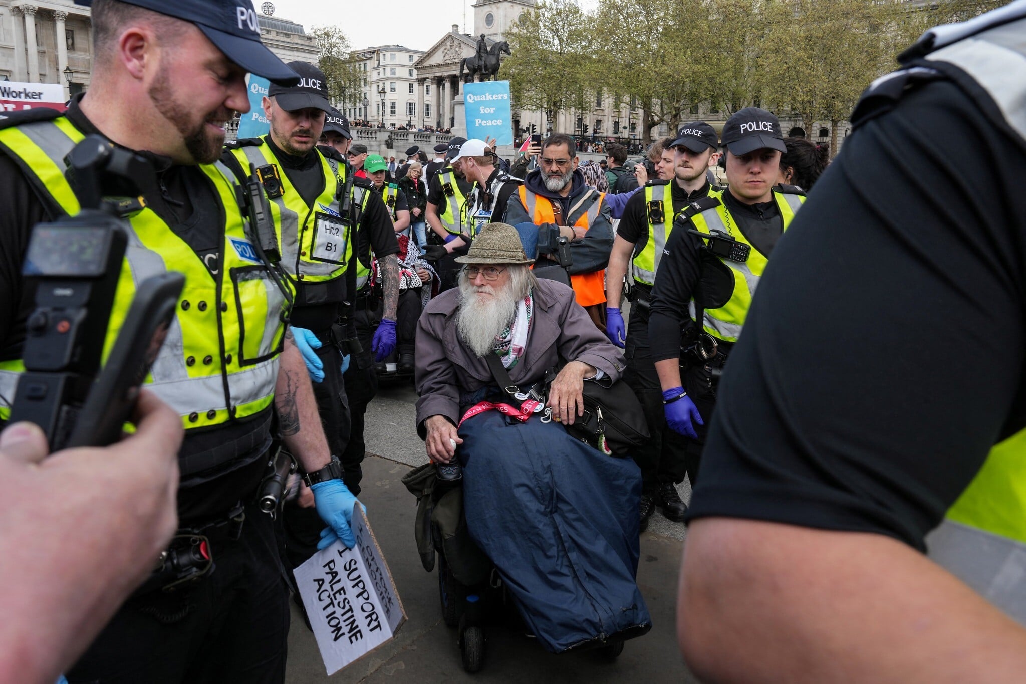 UK police arrest over 500 at London demonstration for Palestine Action ...