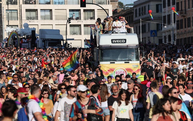 Israelis say they were attacked at Bologna Pride for carrying rainbow ...