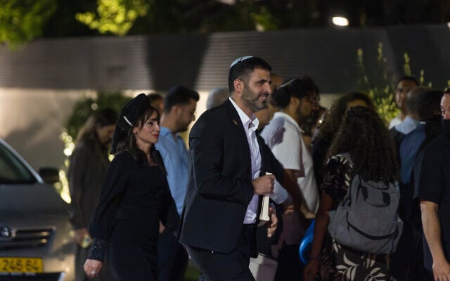 Top cops attend Ben Gvir's birthday, where cakes decorated with nooses ...