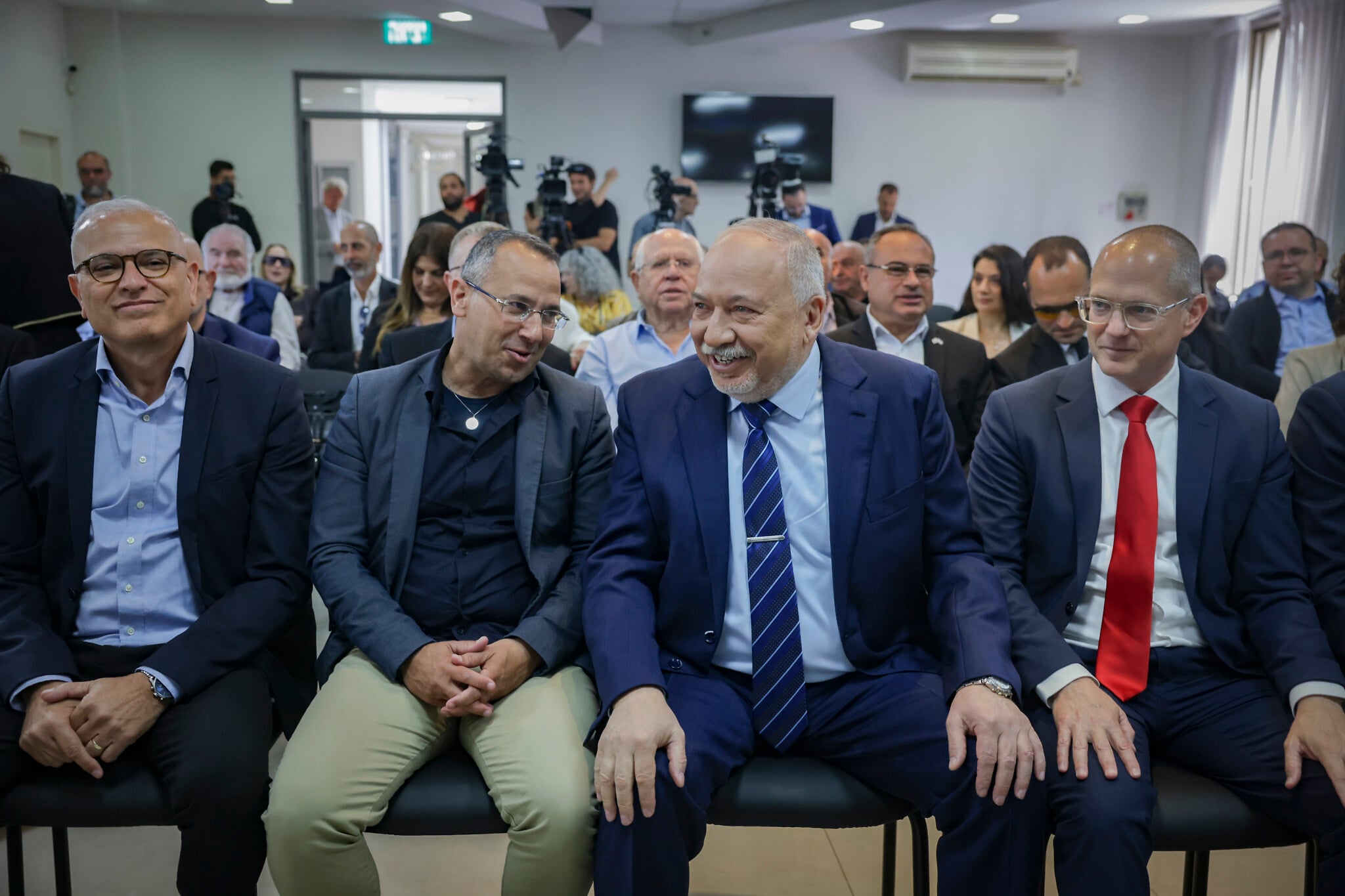 May 6: Netanyahu convenes security cabinet, says he will speak to Trump ...