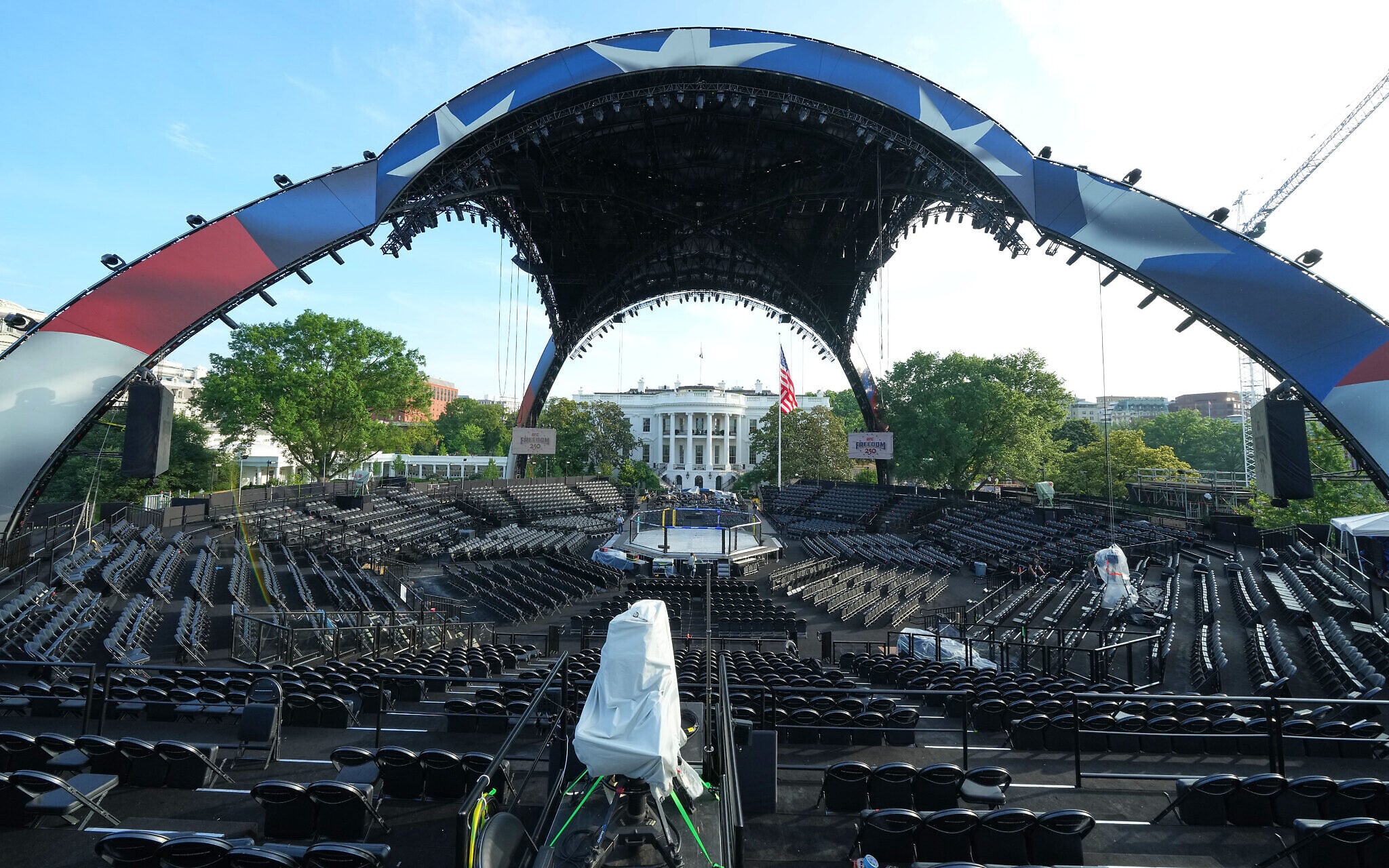 Trump set to celebrate turning 80 with cage-fighting show on White ...