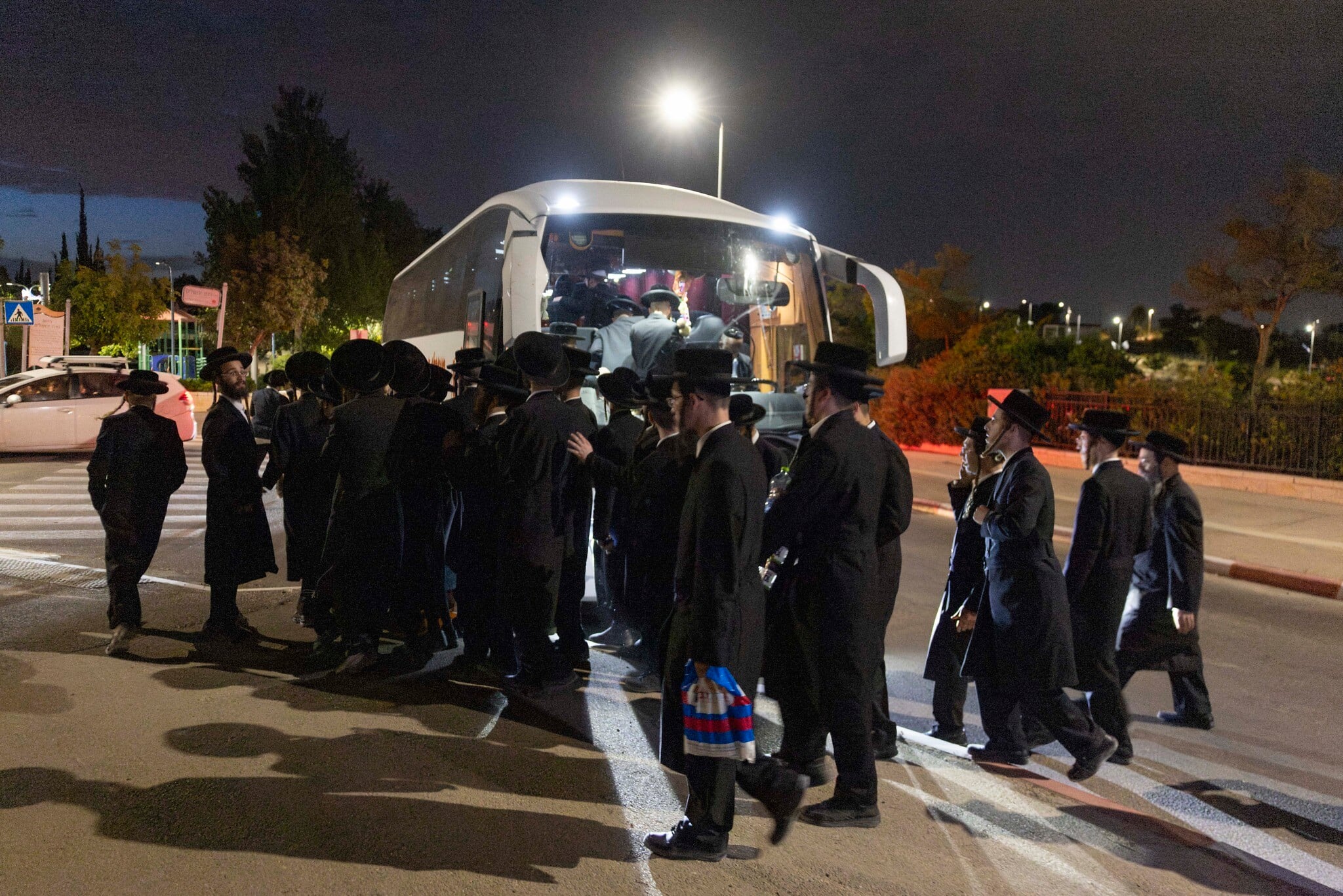 Firebrand Likud MK accuses security forces of treason in Knesset amid ...