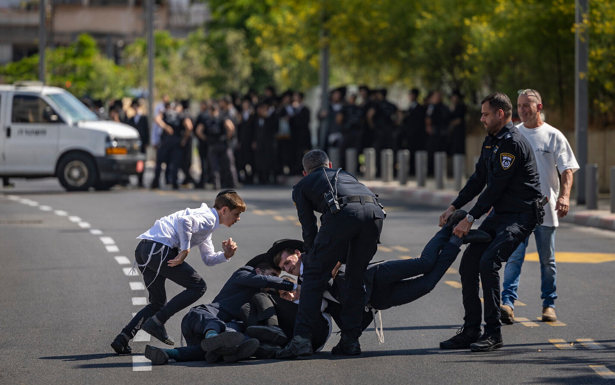 UTJ lawmaker Porush warns Haredim may go after AG ‘with sticks and ...